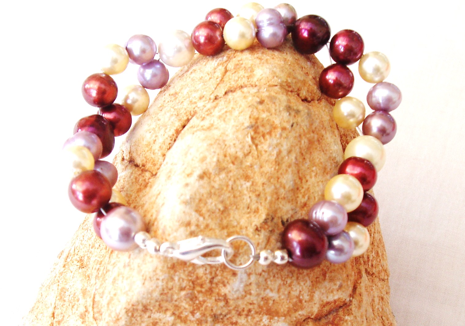 Multi Colour Shell Pearl Bracelet Handmade Jewelry on Luulla
